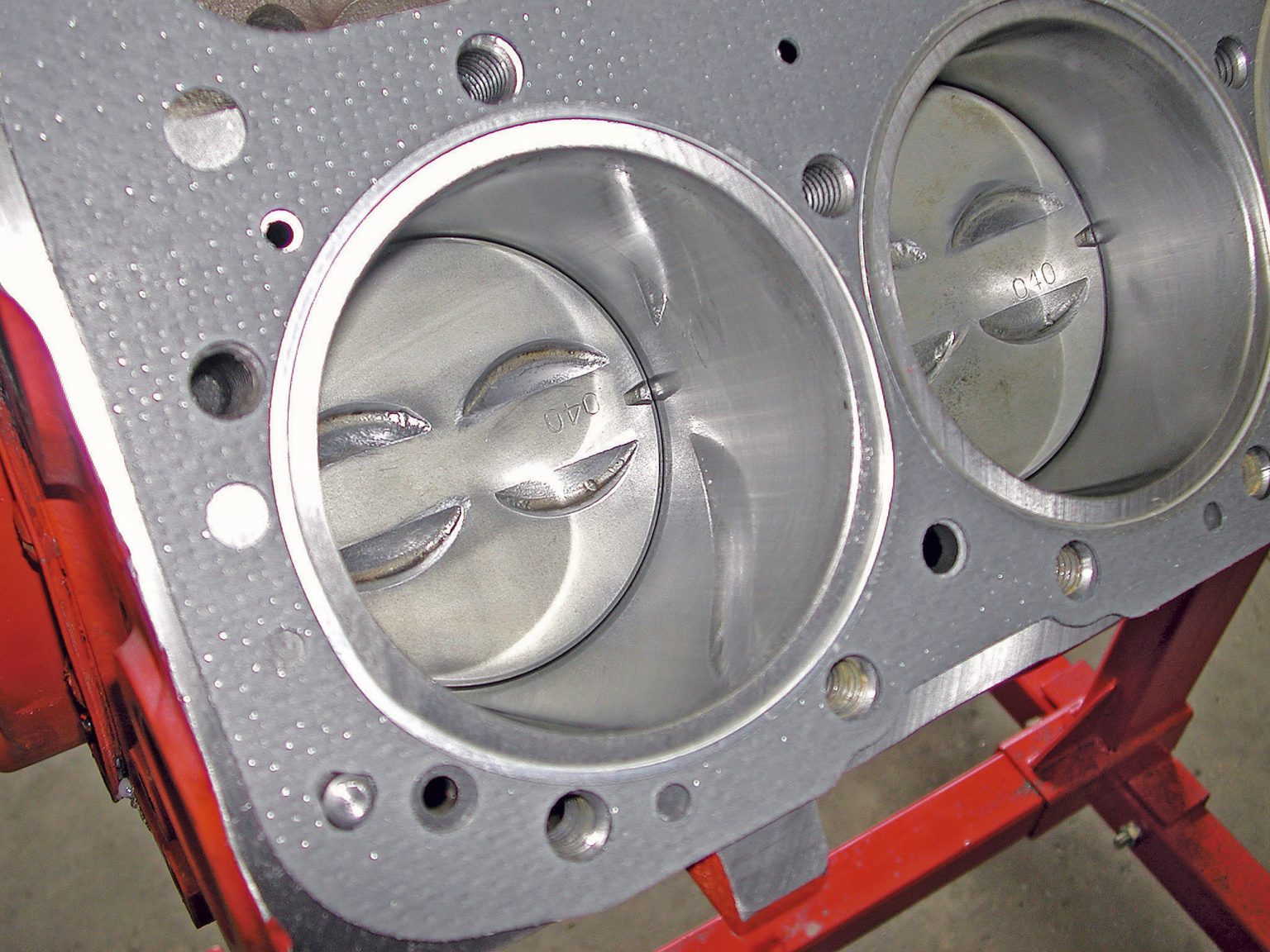 HOPPING UP A FIRST- GENERATION 265 V-8 - TheAutoBuilder.com