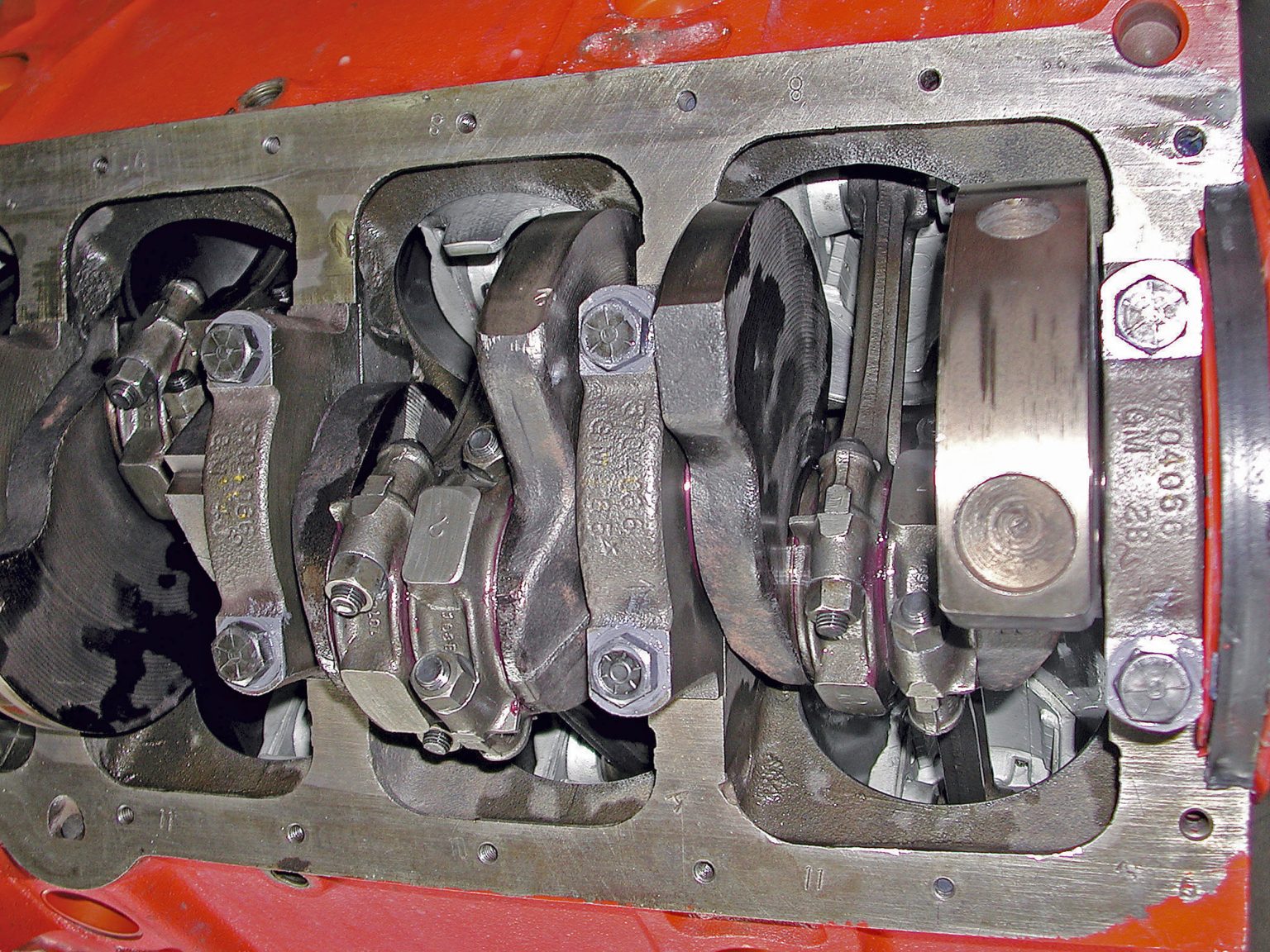 HOPPING UP A FIRST- GENERATION 265 V-8 - TheAutoBuilder.com