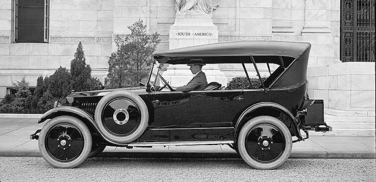 HISTORY OF THE SUV - TheAutoBuilder.com
