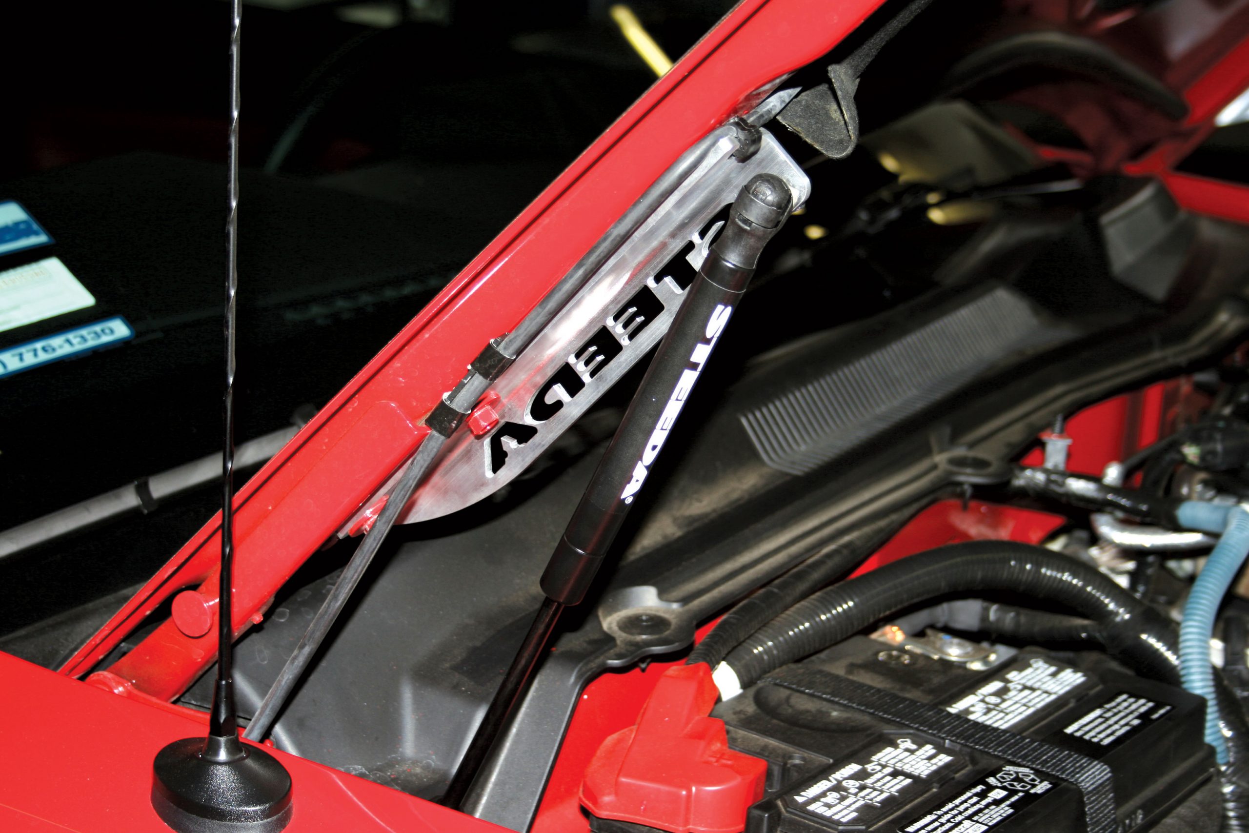 Billet Hood Strut Installation on Your S197 Mustang - TheAutoBuilder.com